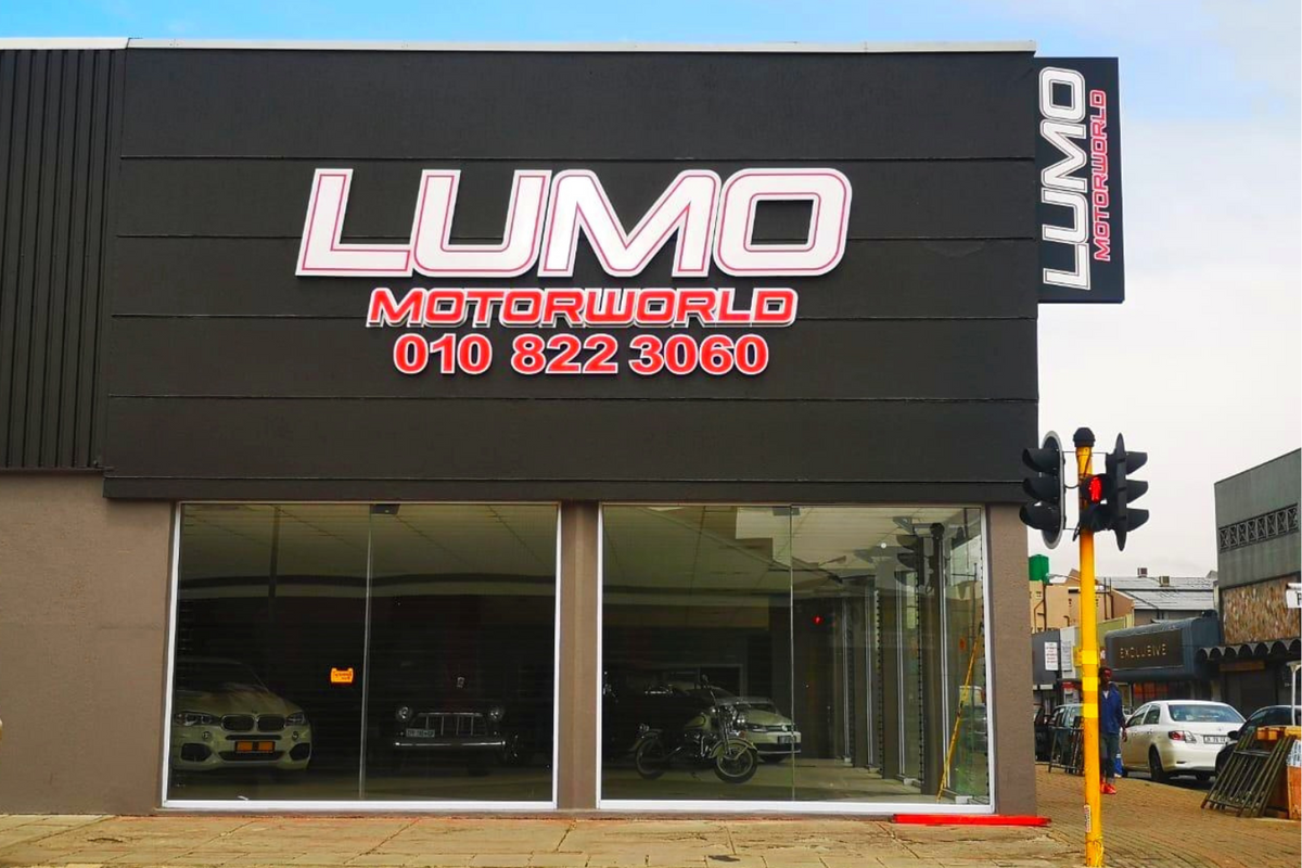 Outdoor Signs – Millennium Signs